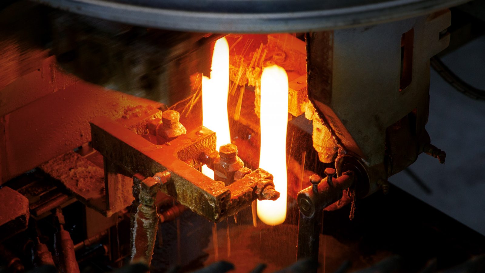 Glass manufacturing - Compac Glass